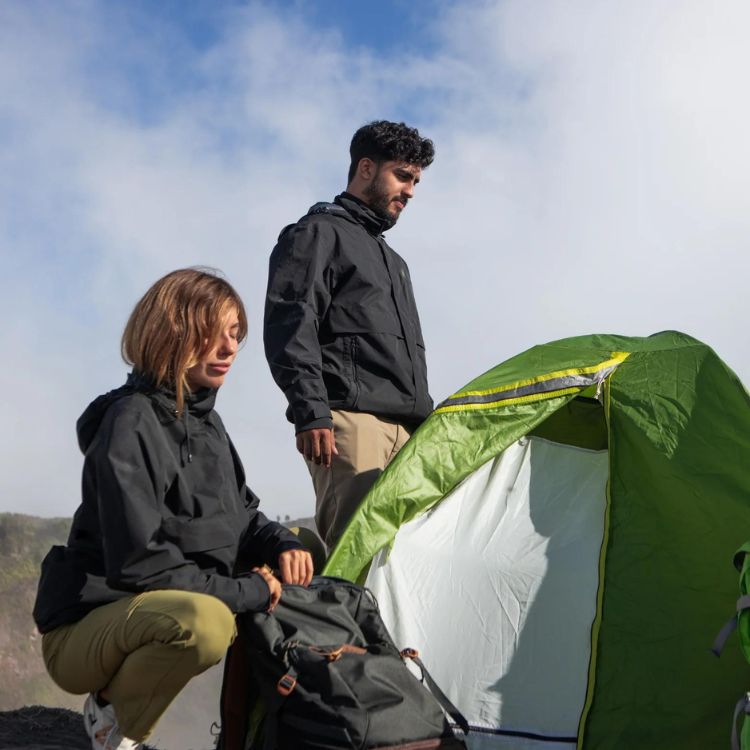 Adventure travel jacket | Lightweight, sustainable outerwear